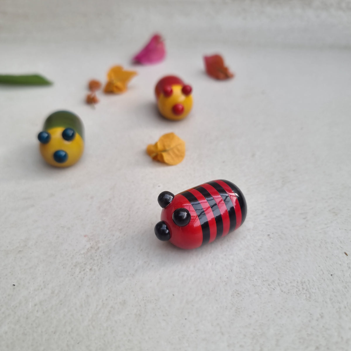 the LADY BUG magnets – varnamcraftcollective